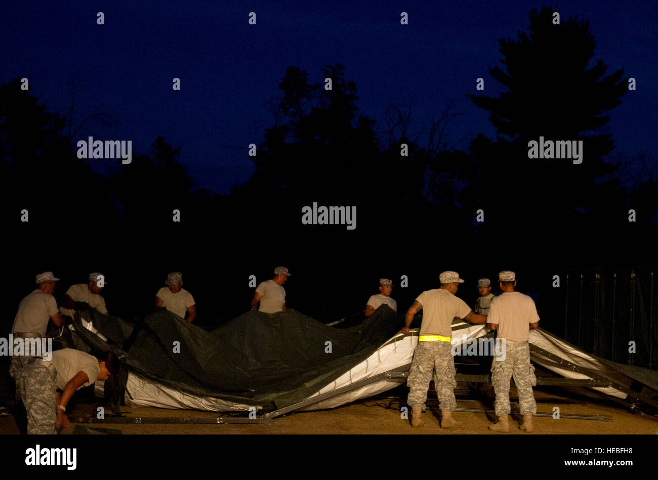 U.S. Army Soldiers assigned to the 302d Quartermaster, Fort Shafter ...