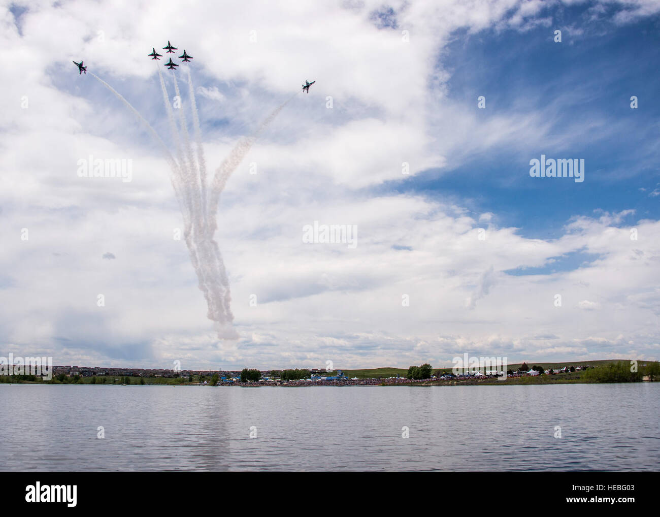 The U.S. Air Force Thunderbirds perform the Delta Opener maneuver in ...