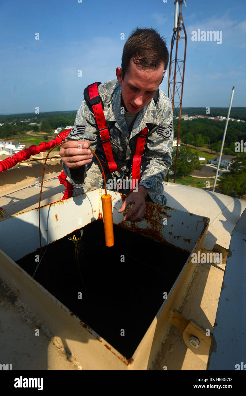 U.S. Air Force Staff Sgt. Phillip Coley, 20th Civil Engineer Squadron ...