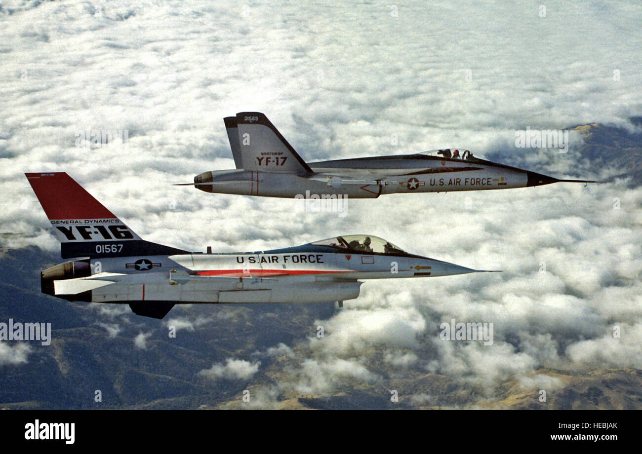 Yf 16 aircraft hi-res stock photography and images - Alamy