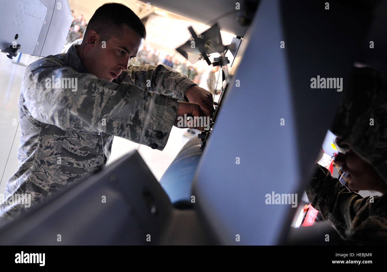 Gbu 12 paveway ii laser guided bomb hi-res stock photography and images ...