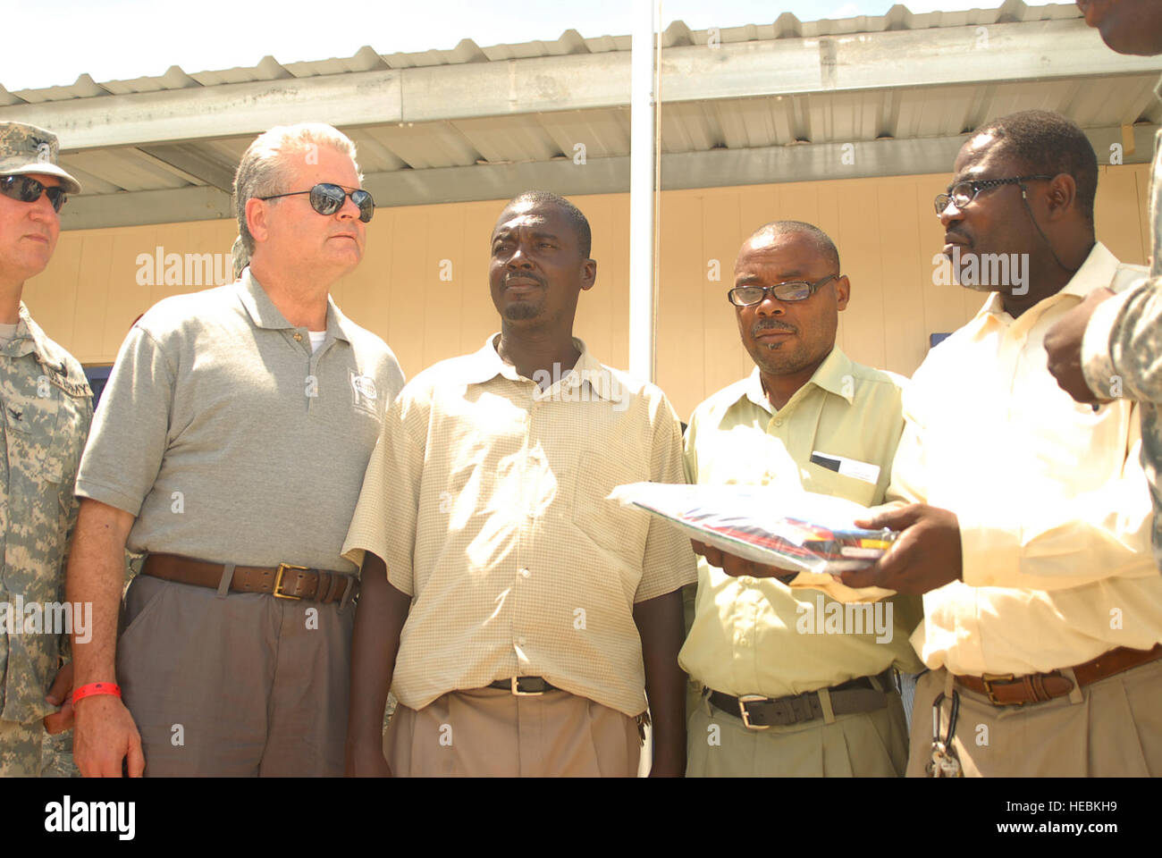 (From left) Army Col. Kenneth Donnelly, Task Force Bon Voizen commander ...