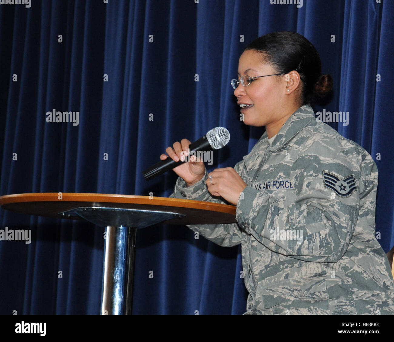 American military food logistics hi-res stock photography and images ...