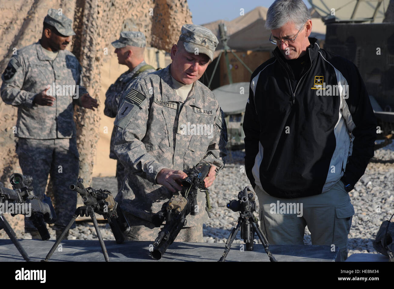 U.S. Army personnel from Alpha Company, 52nd Infantry Regiment, 5th ...