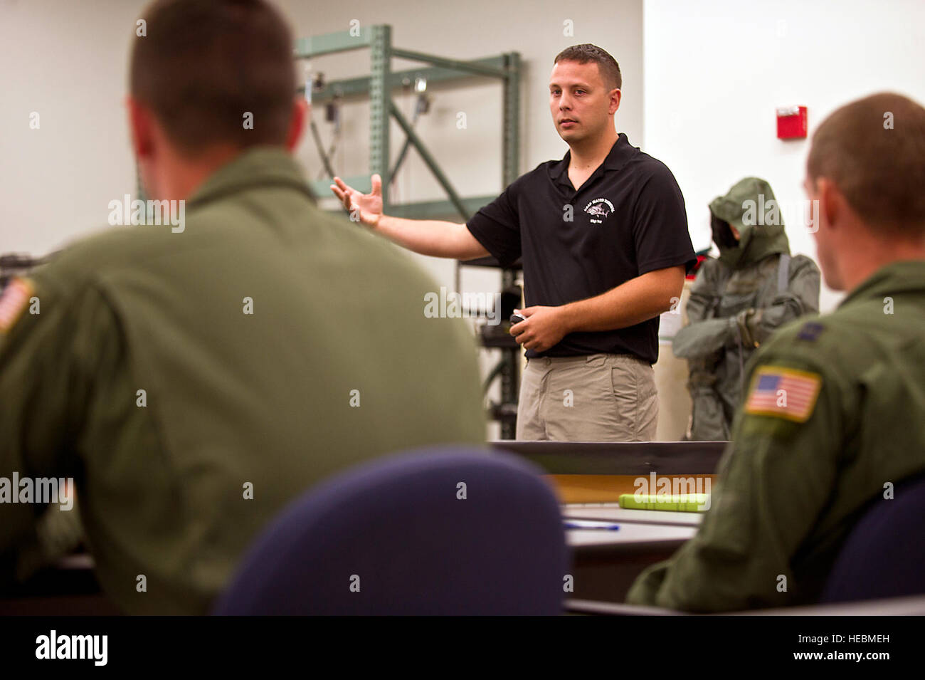 U.S. Air Force Staff Sgt. Jeffrey Ray, 15th Operations Support Squadron ...