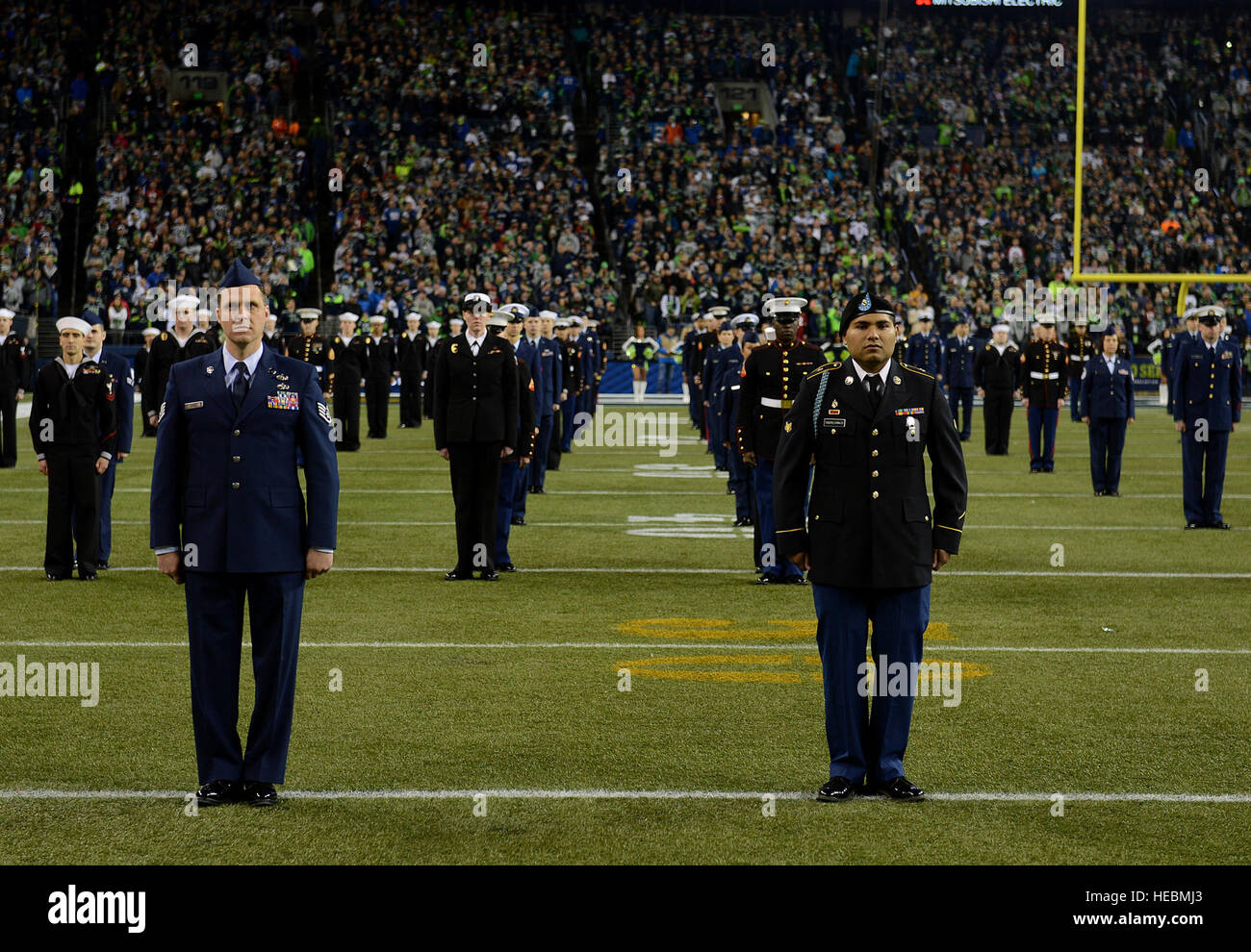 Service members from the Air Force, Army, Coast Guard, Marines, and ...