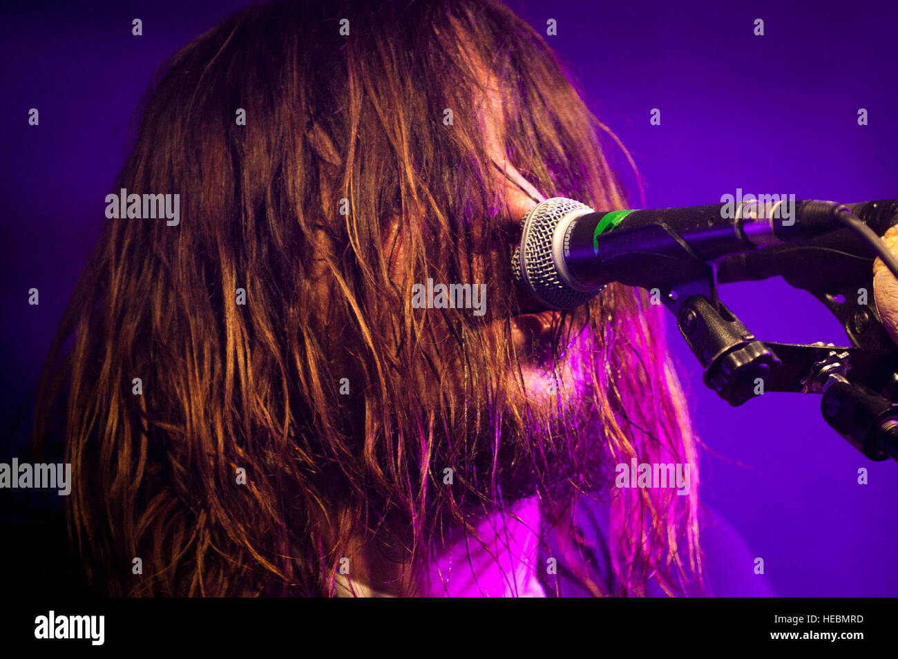 Shaun Morgan, lead singer for the band Seether, performs for Team ...