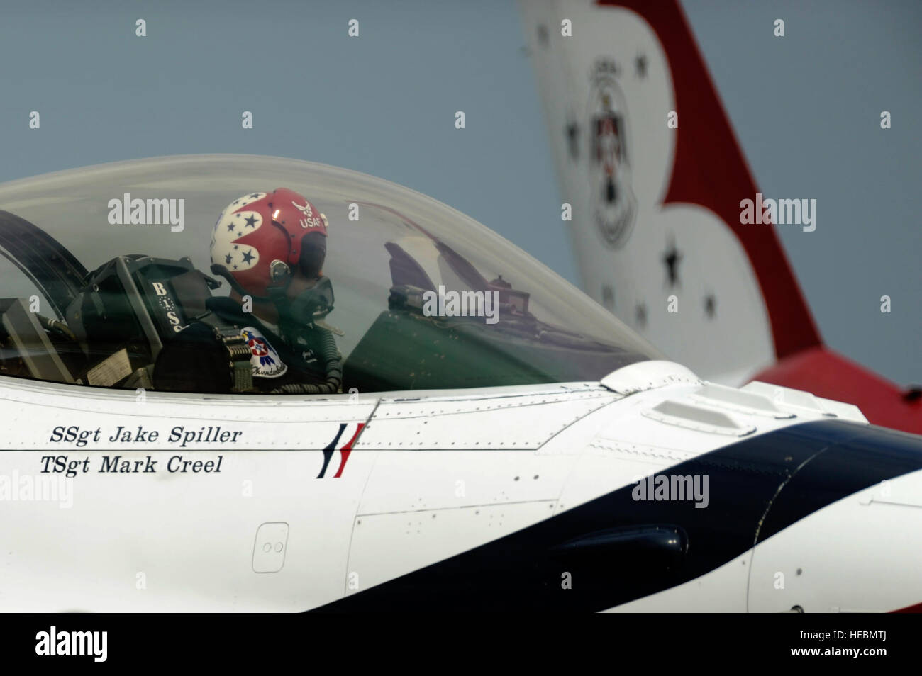 Lieutenant Colonel Greg Moseley, Thunderbird 1, Commander/Leader, taxis ...