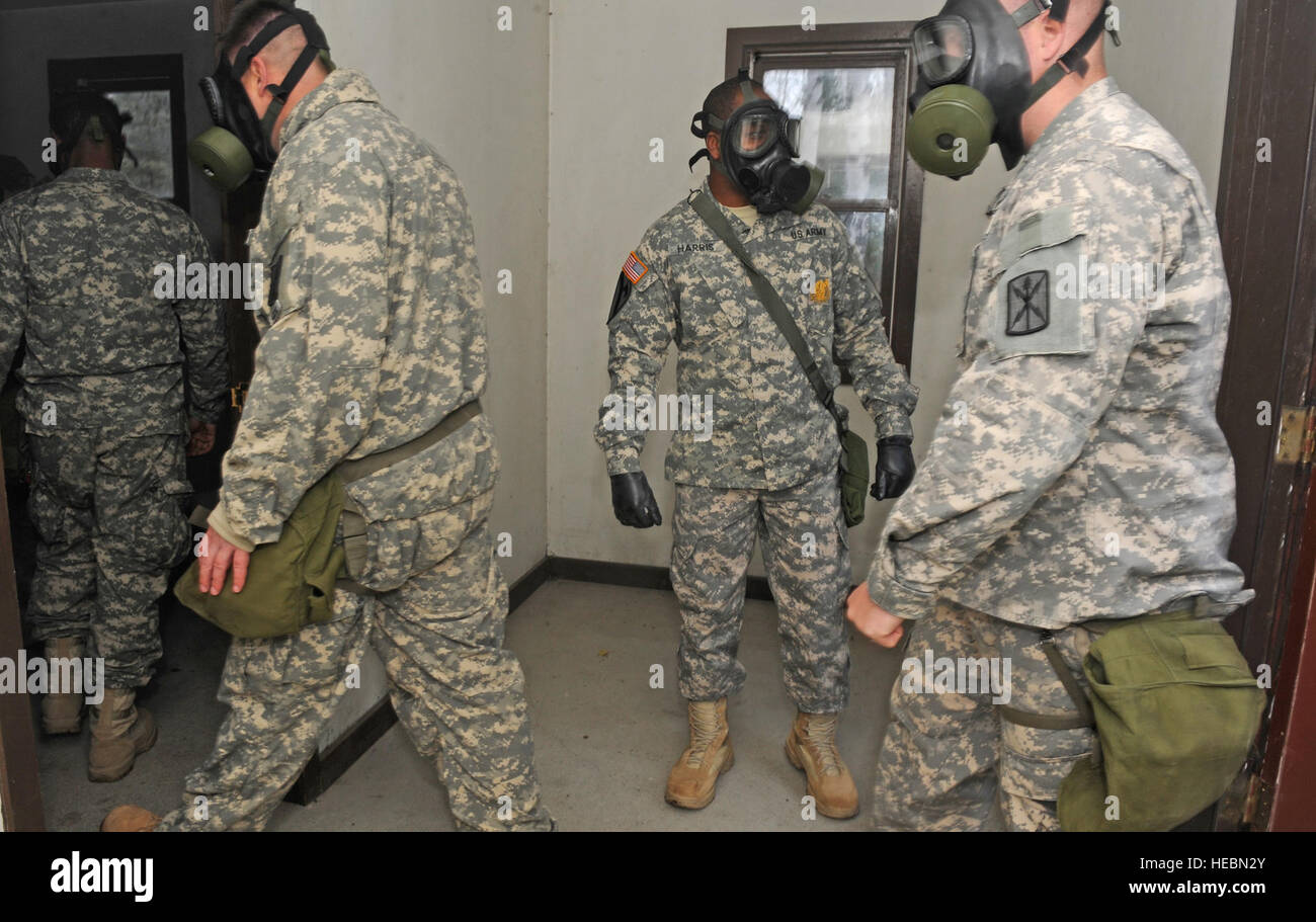 Soldiers from the 59th Signal Battalion participate in Nuclear ...