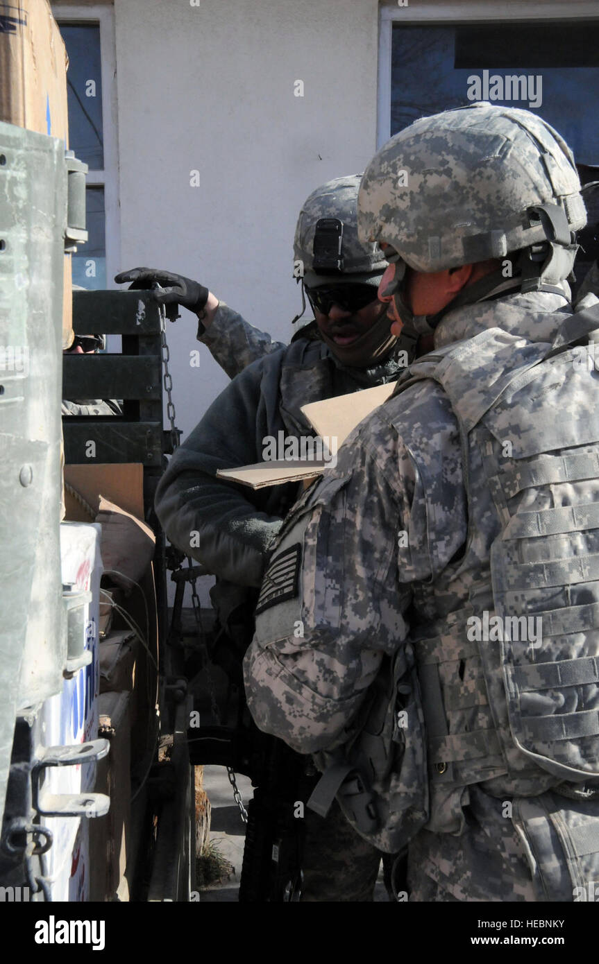 Ghazni provincial reconstruction team hi-res stock photography and ...