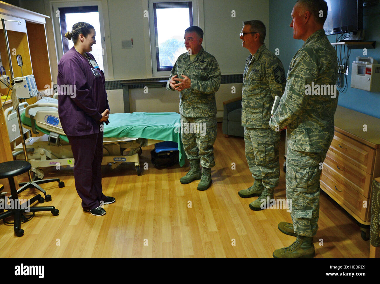 Lt. Gen. Thomas Travis, Surgeon General of the Air Force, visits with ...
