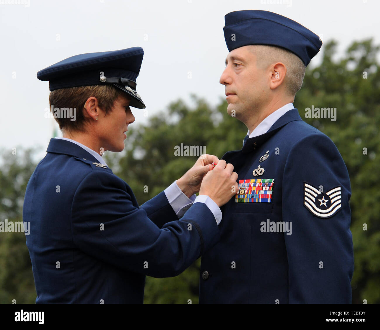 Col. Kristin Goodwin, 2nd Bomb Wing commander, presents Tech. Sgt ...