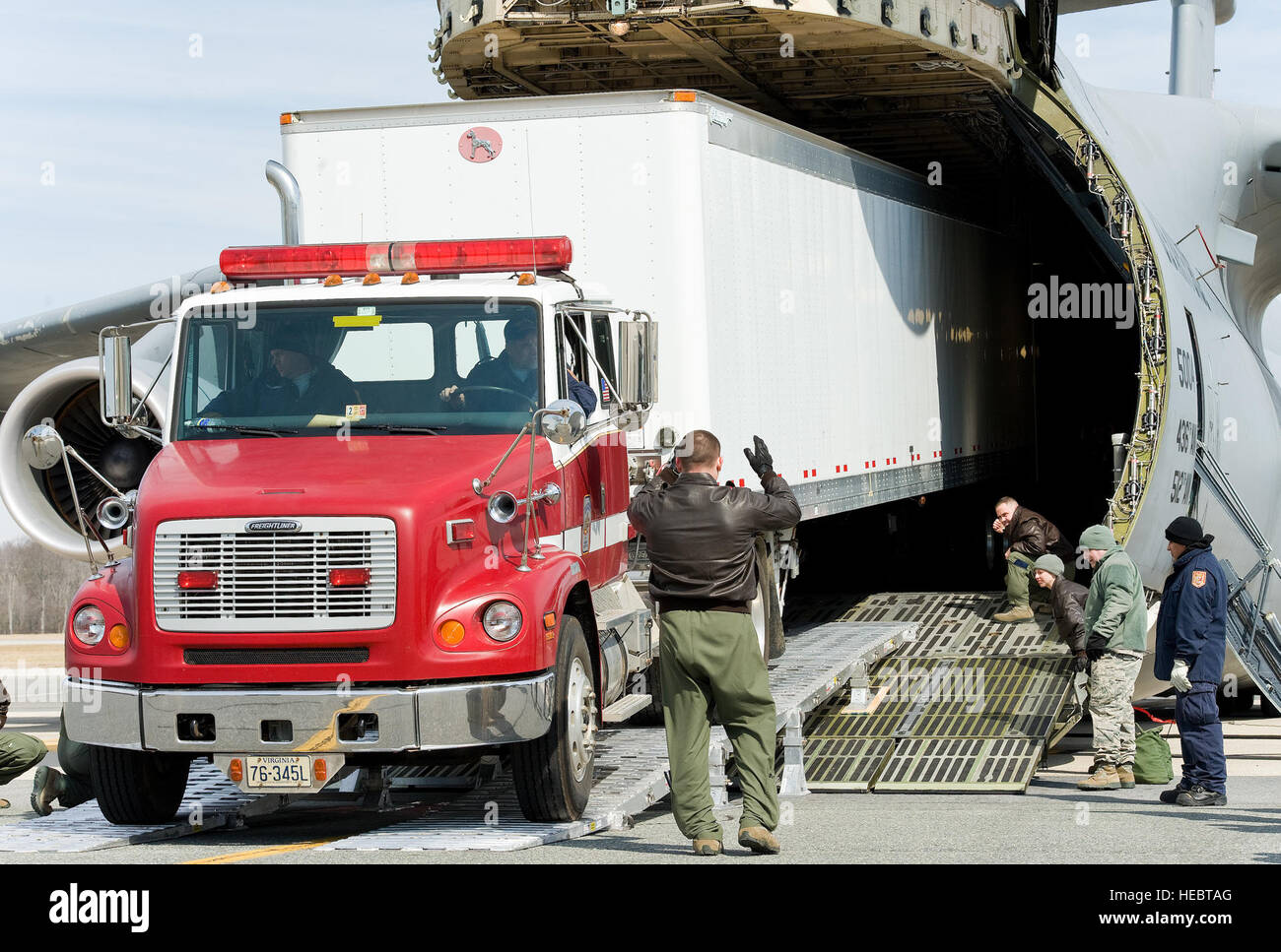 Domops airlift modular approach shoring hi-res stock photography and ...