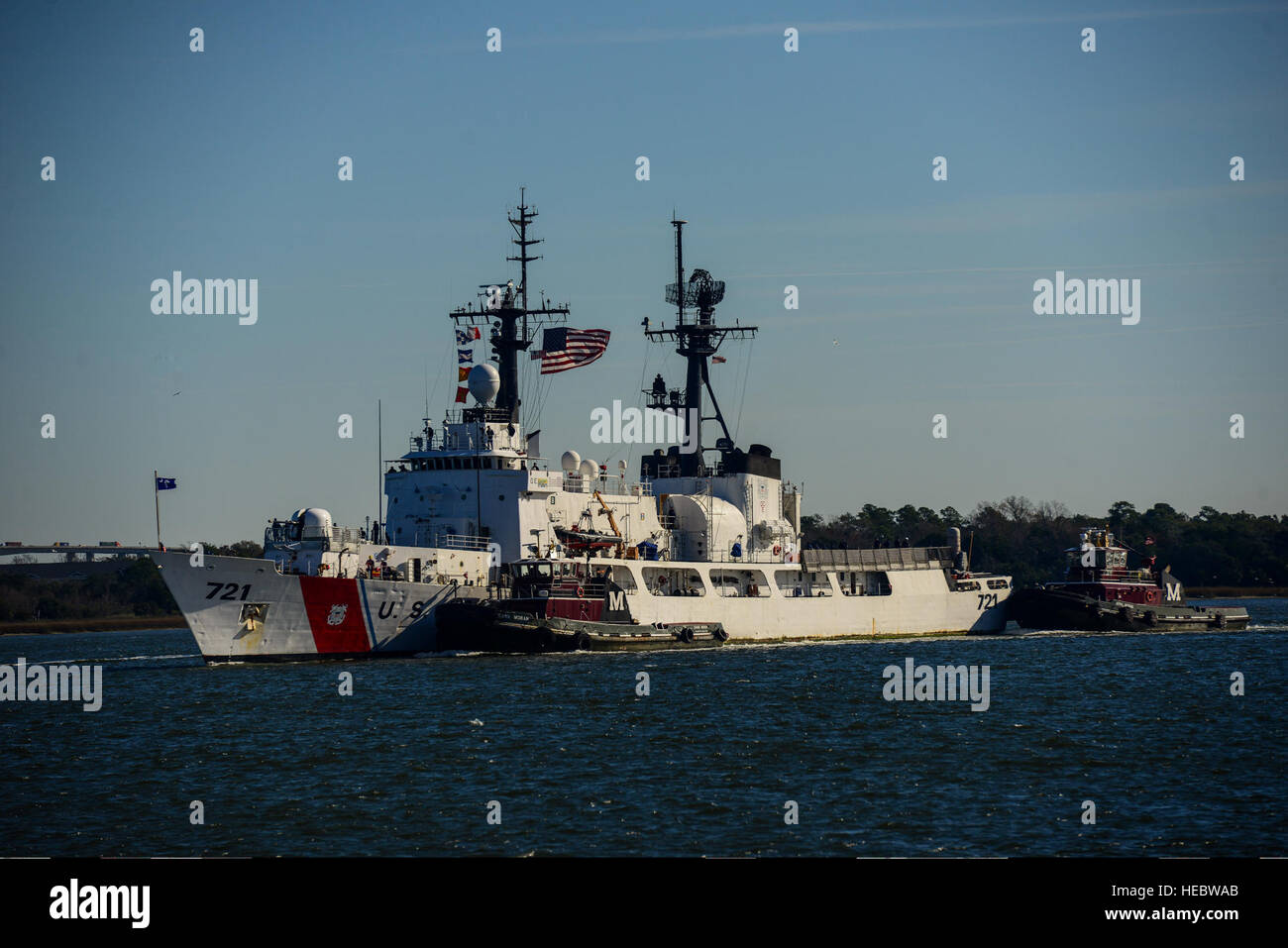 The high endurance cutter USCGC Gallatin (WHEC 721) makes its way into ...