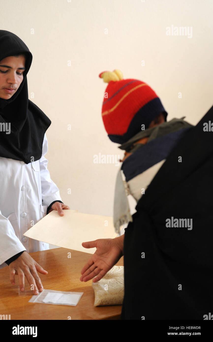 Us navy new parents hi-res stock photography and images - Alamy