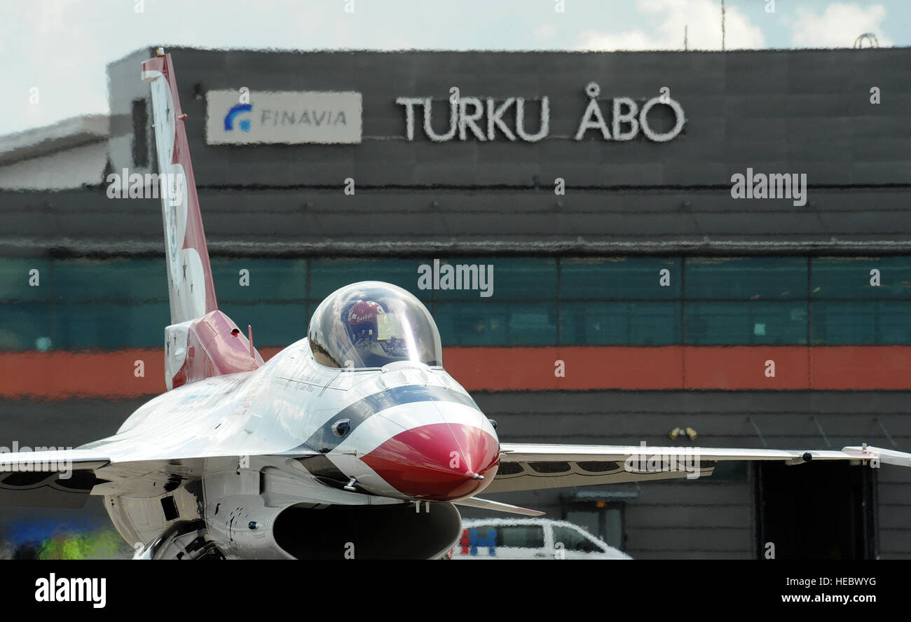 Lt. Col. Case Cunningham, Commander/Leader, U.S. Air Force Air ...