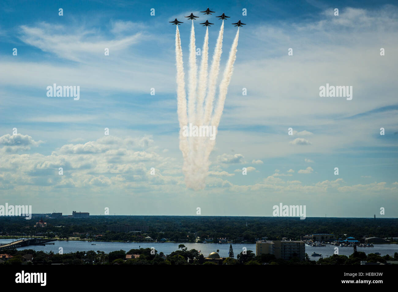The Thunderbirds Delta Formation pilots start their aerial performance ...