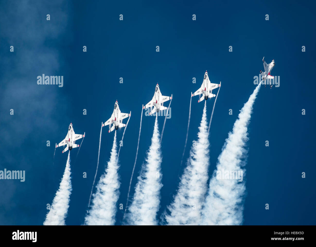 Loop maneuver hi-res stock photography and images - Alamy