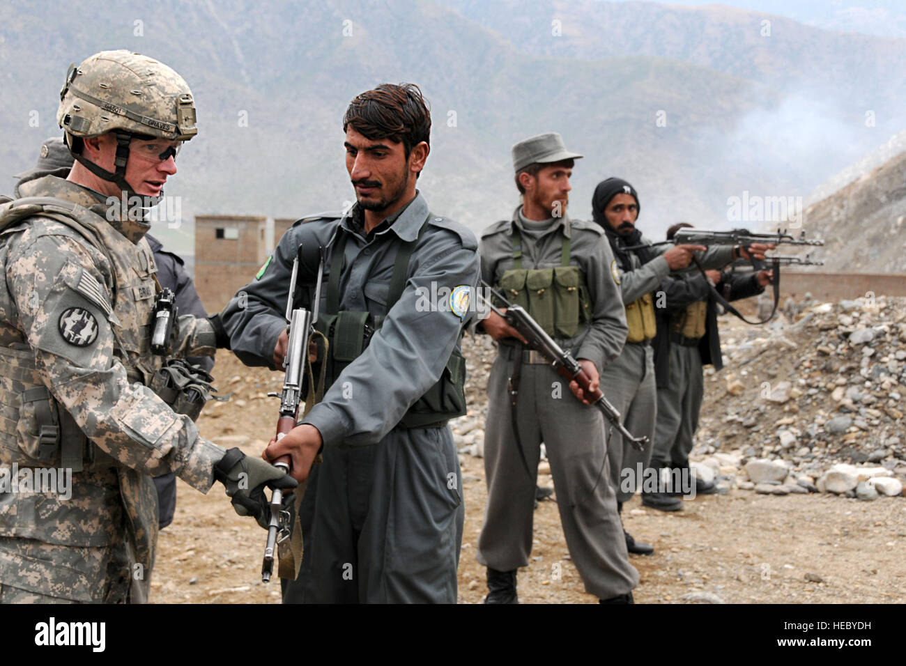 984th military police company hi-res stock photography and images - Alamy