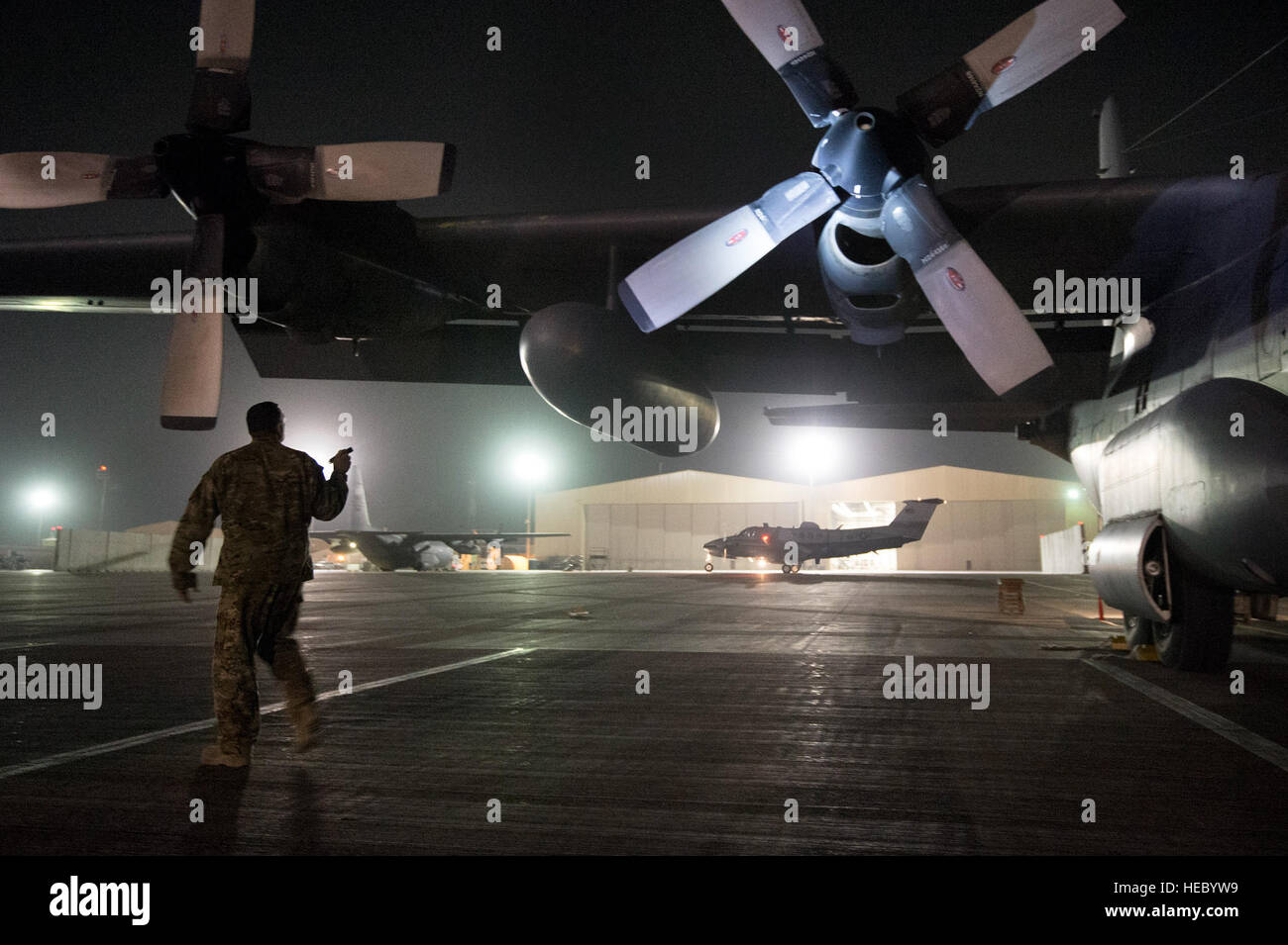 Us air force flight engineer hi-res stock photography and images - Alamy