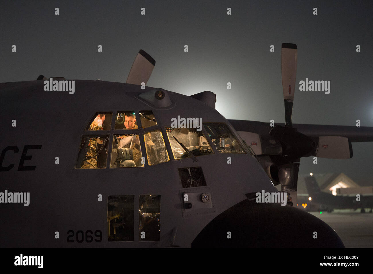 Maj. Devin Cummings, 774th Expeditionary Airlift Squadron pilot, talks ...