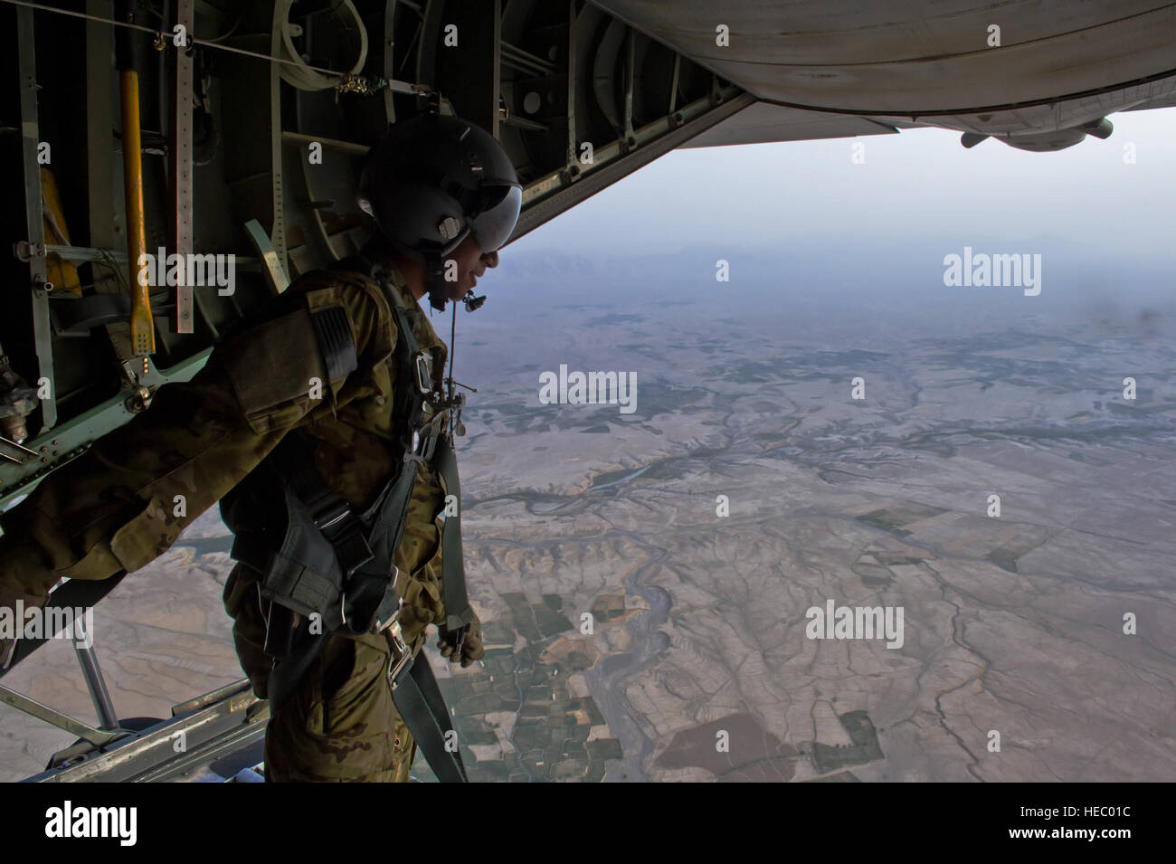 Hercules aircraft cargo ramp hi-res stock photography and images - Alamy