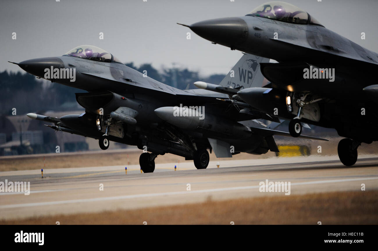35th fighter squadron aircraft hi-res stock photography and images - Alamy