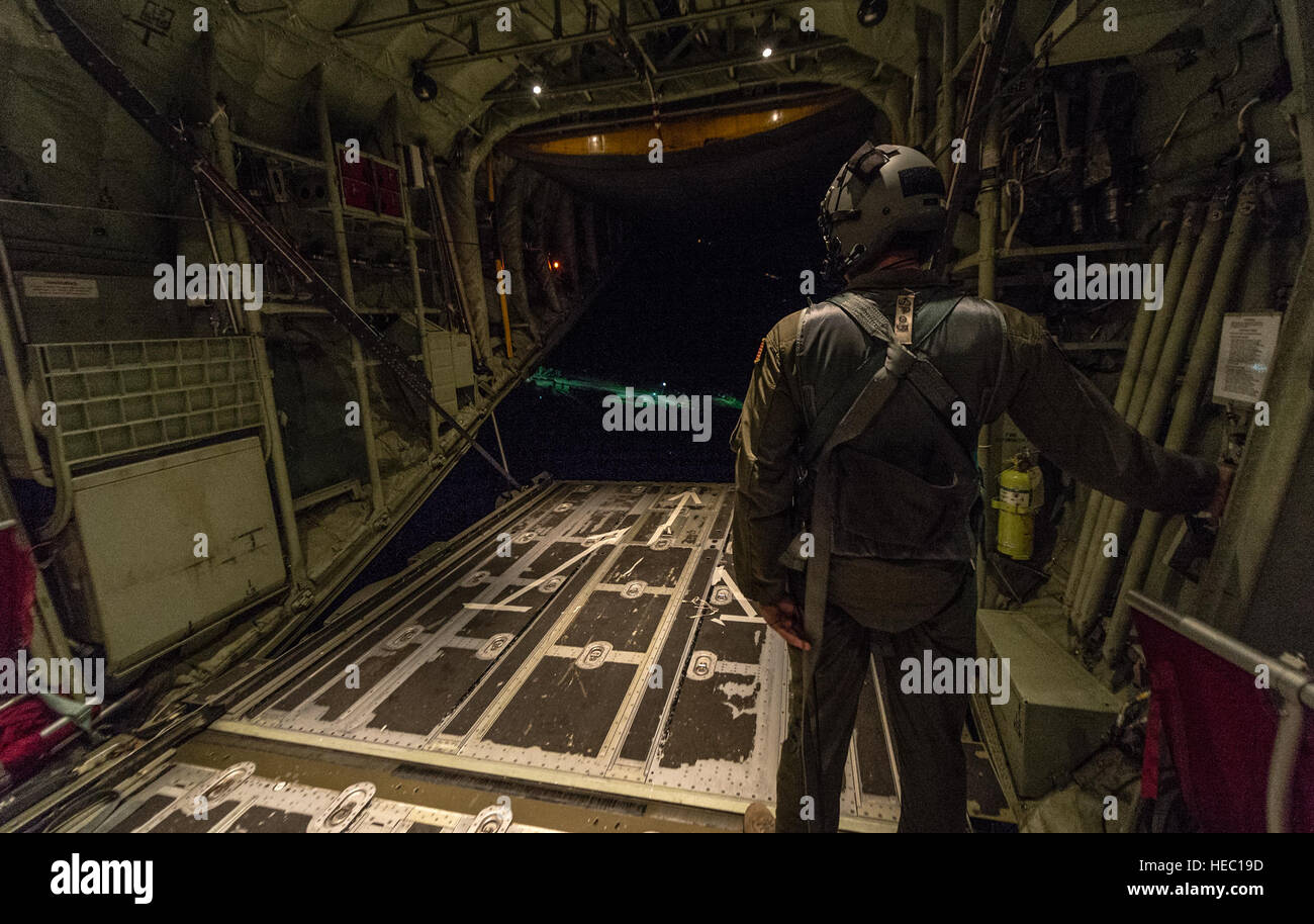 A C-130J Super Hercules loadmaster manages ramp operations after Army ...