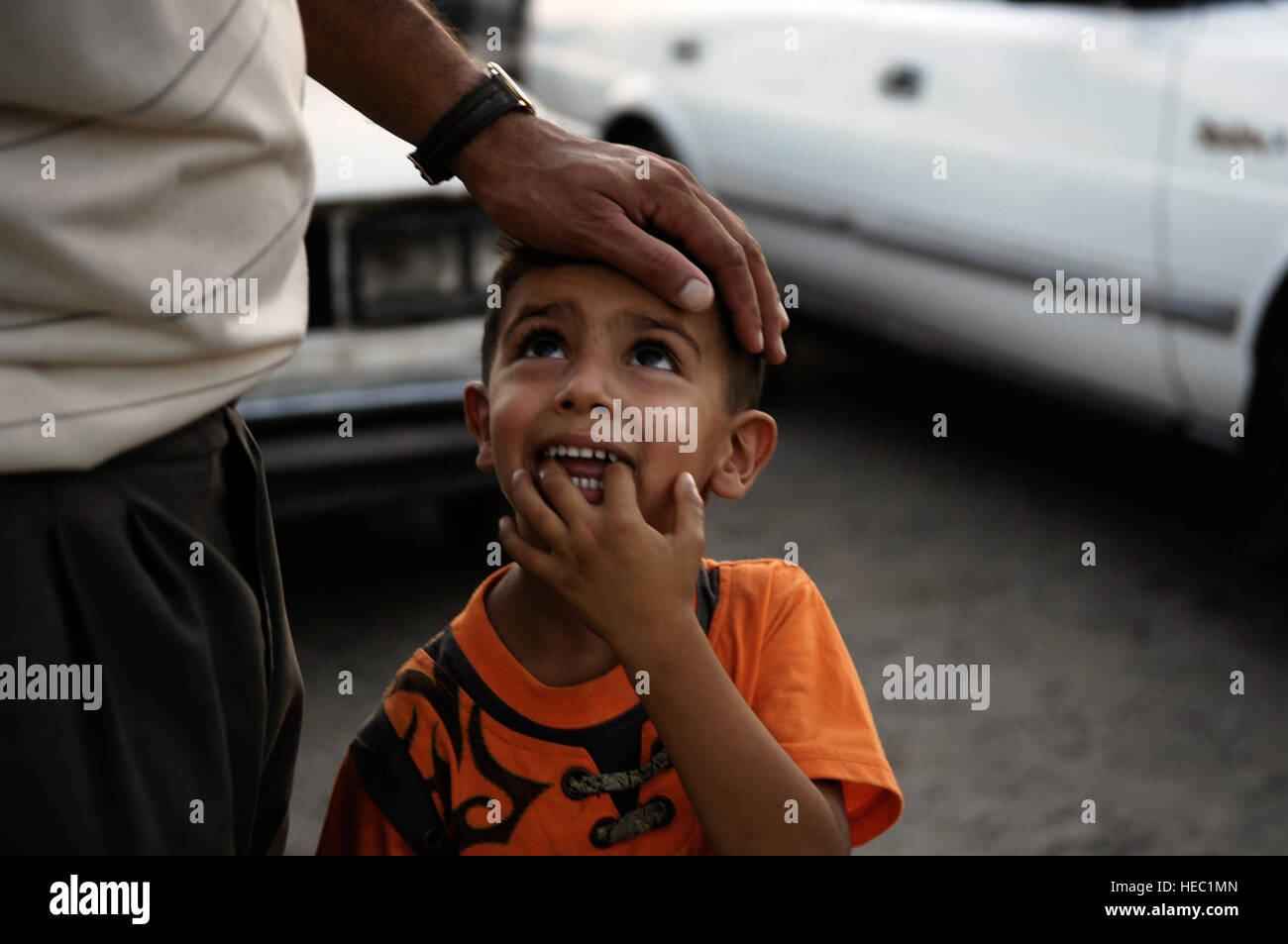 U s soldiers conduct search hi-res stock photography and images - Alamy