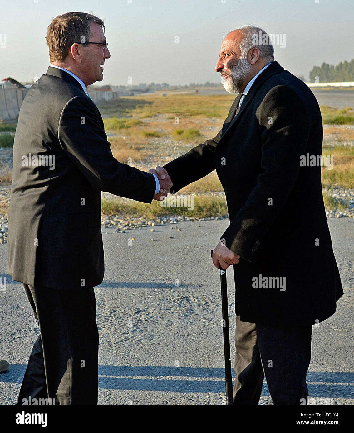 General John Campbell and U.S. Defense Secretary Ash Carter greet ...