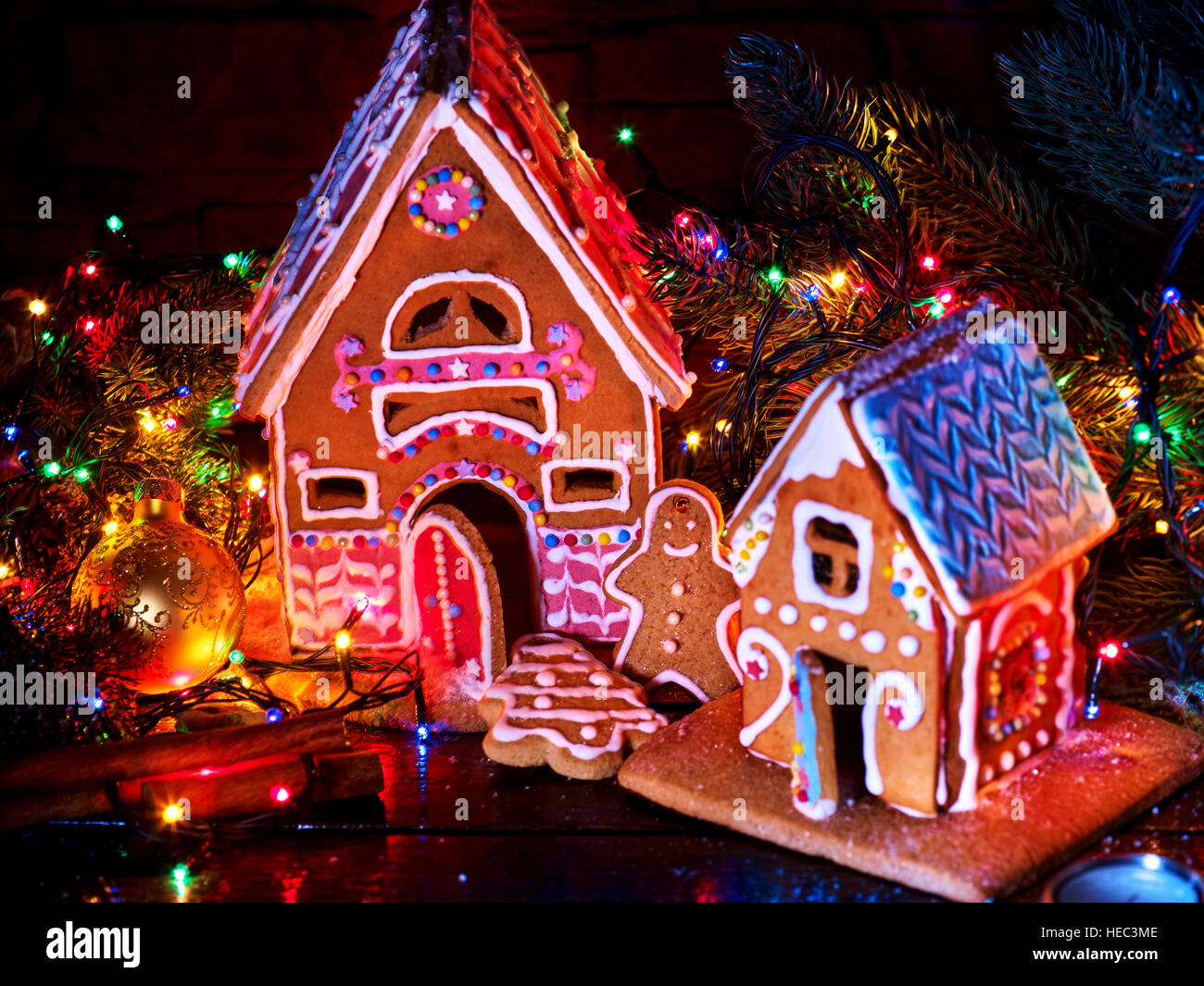 Closeup beautiful gingerbread houses home hi-res stock photography and ...