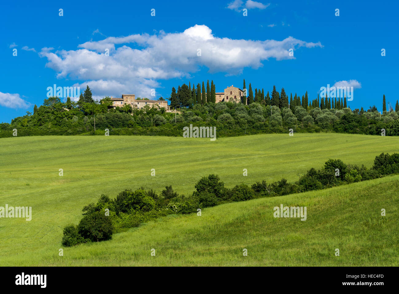 Typical italian farm building hi-res stock photography and images - Alamy