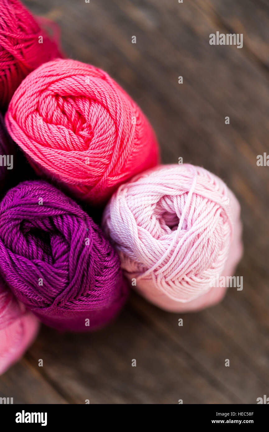 Pale purple wool yarn hi-res stock photography and images - Alamy