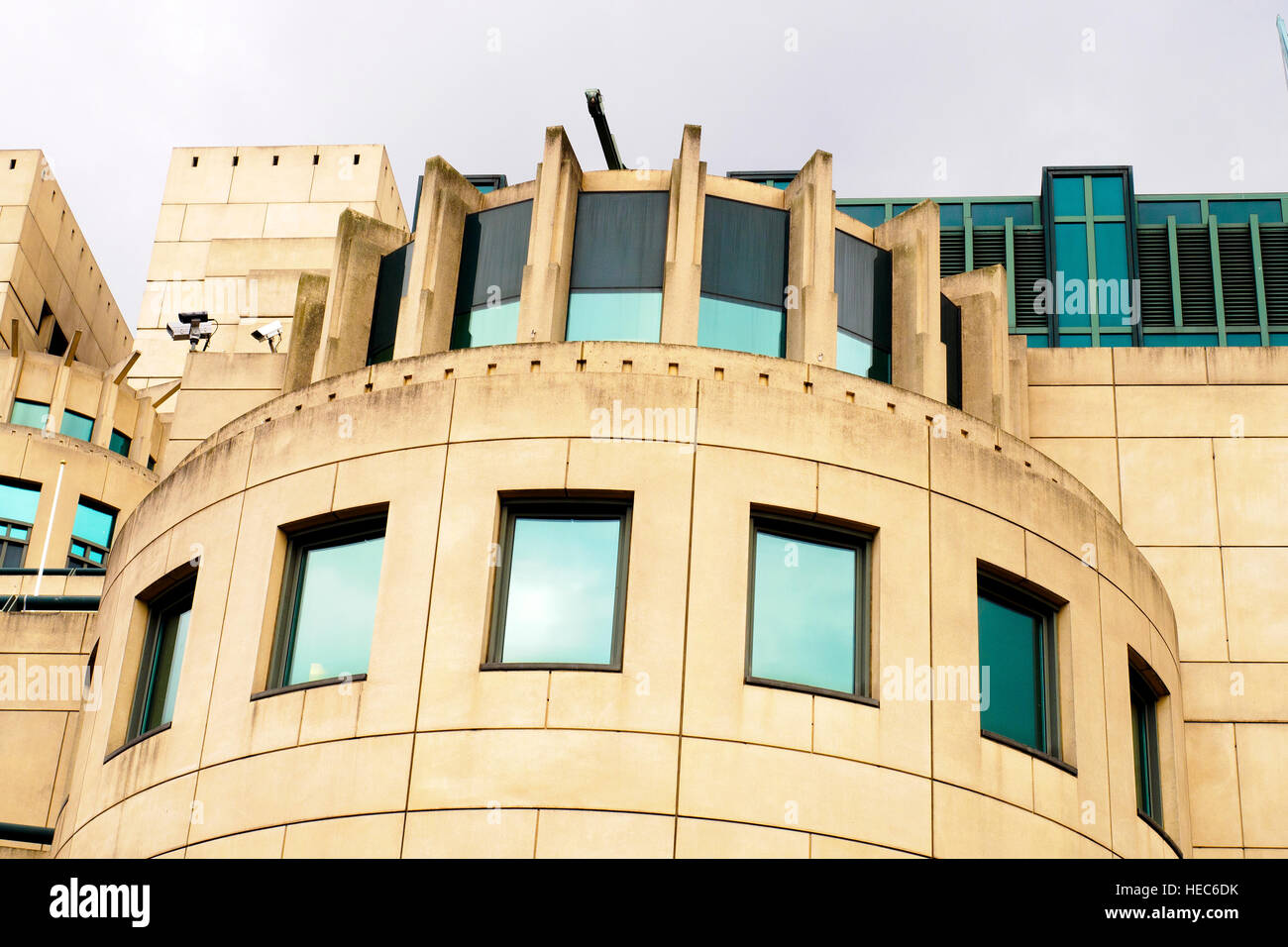 Headquarters mi6 british intelligence service hi-res stock photography ...