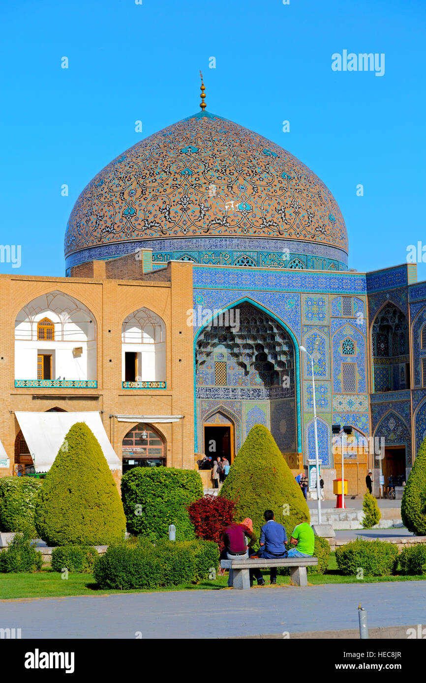 in iran old square mosque and fountain water backlight Stock Photo - Alamy