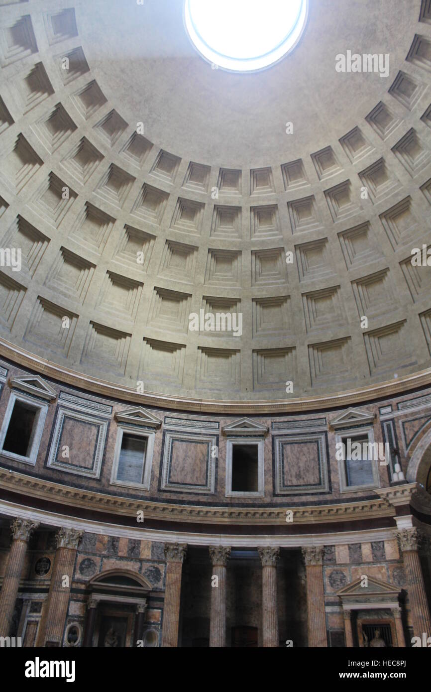 Inside of the Pantheon, Rome Stock Photo - Alamy