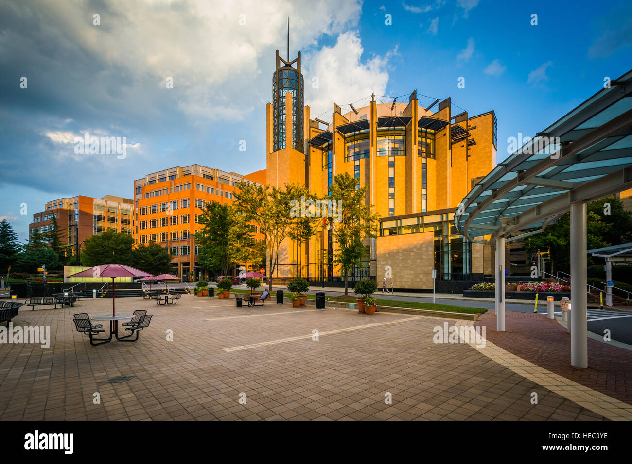 Buildings and open space at Johnson & Wales University, in Charlotte ...