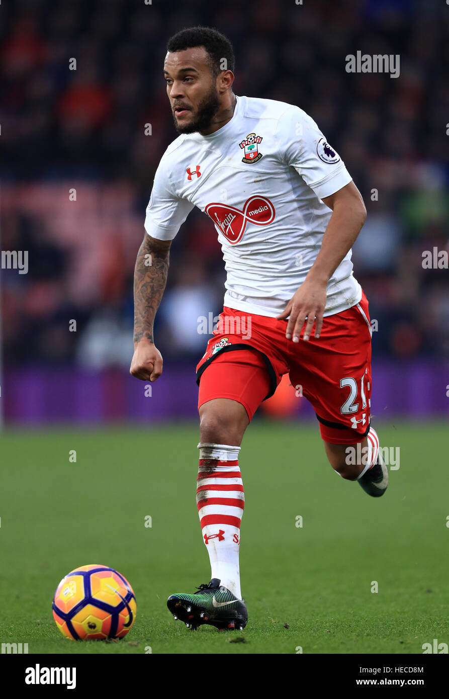 Southampton's Ryan Bertrand Stock Photo - Alamy