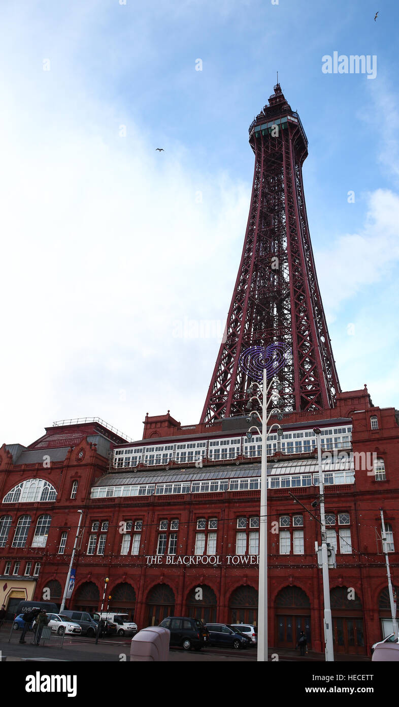 158 feet tall hi-res stock photography and images - Alamy