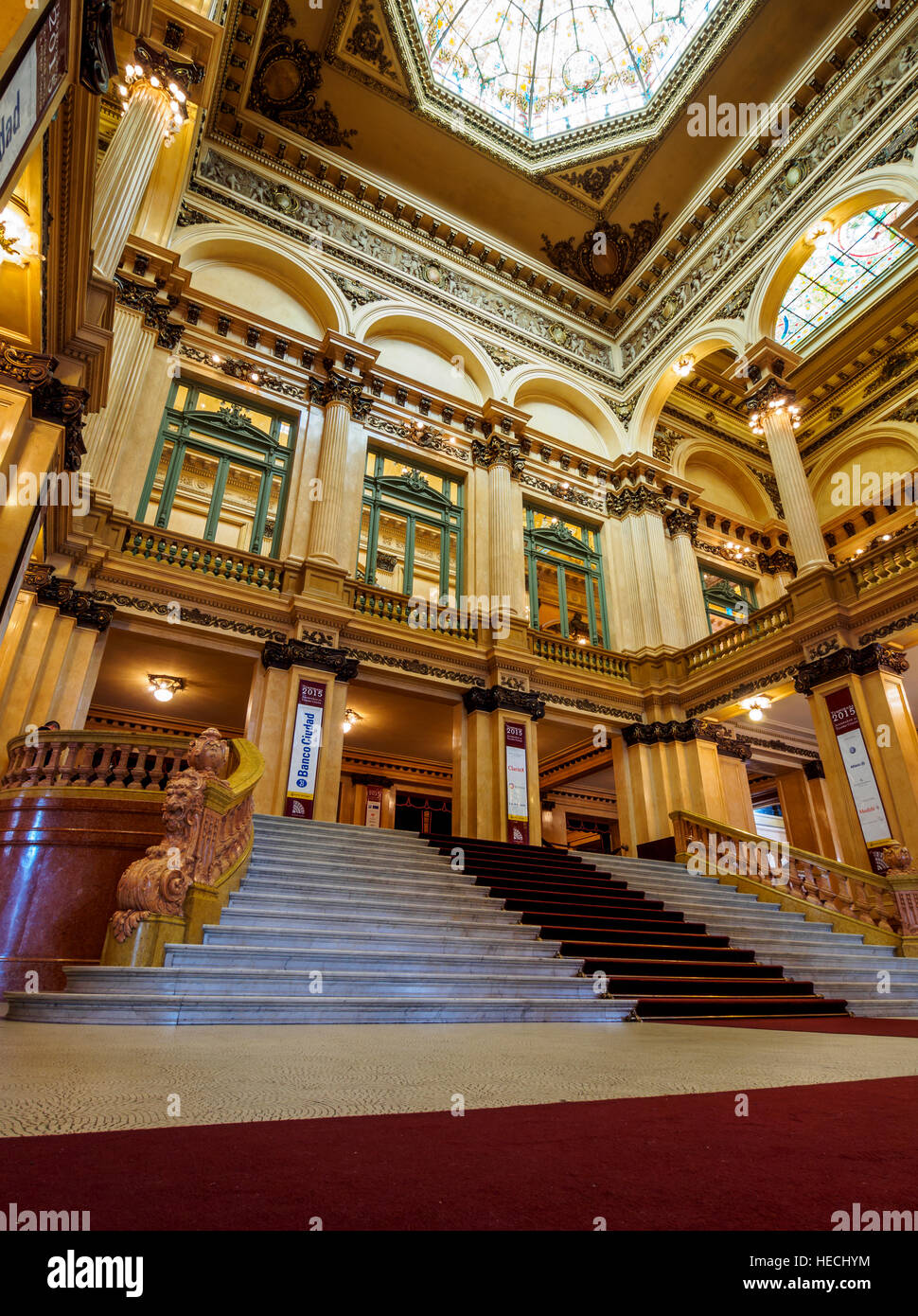 Teatro Colon Inside