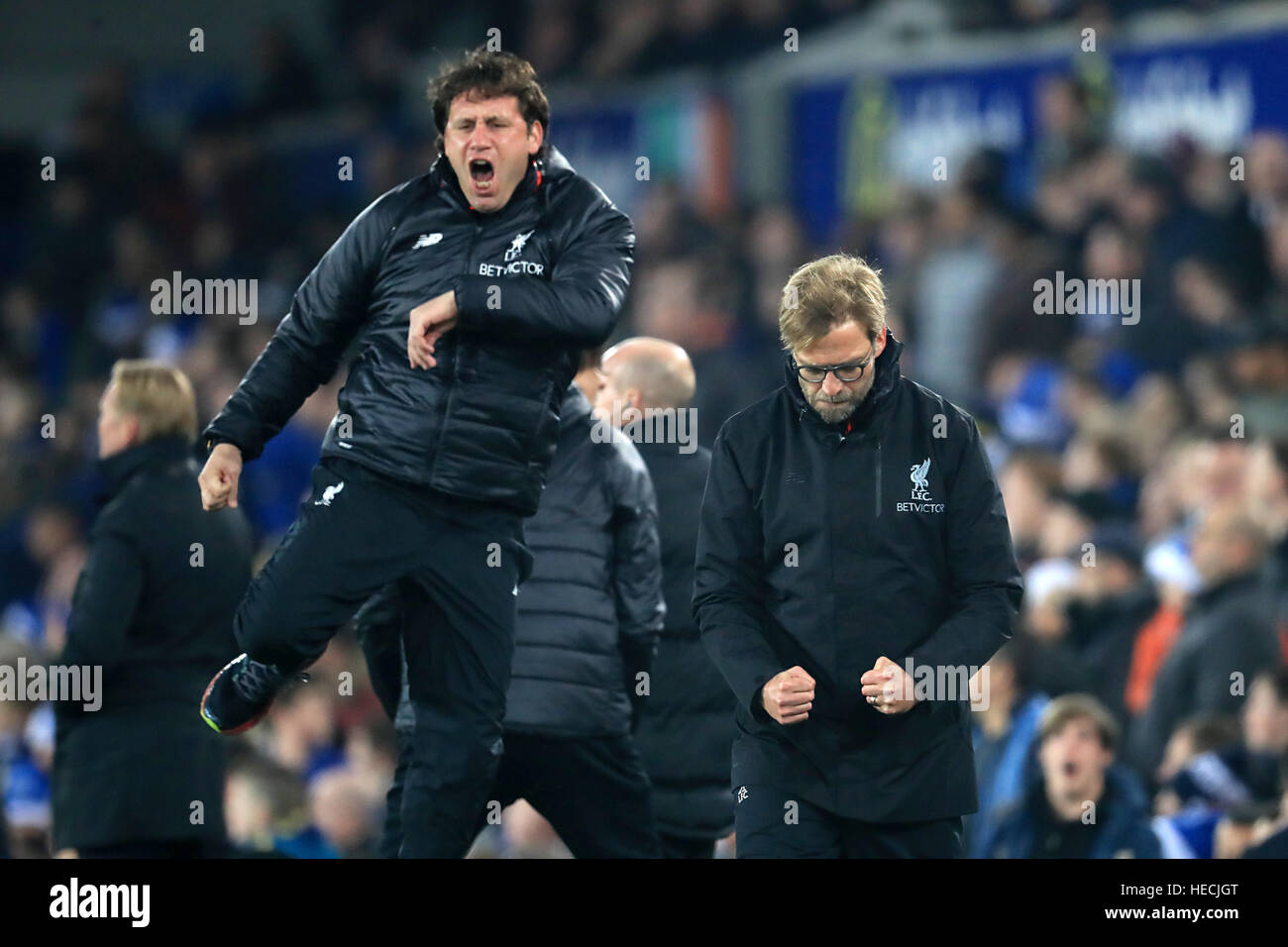 Liverpool manager jurgen klopp assistant hi-res stock photography and ...