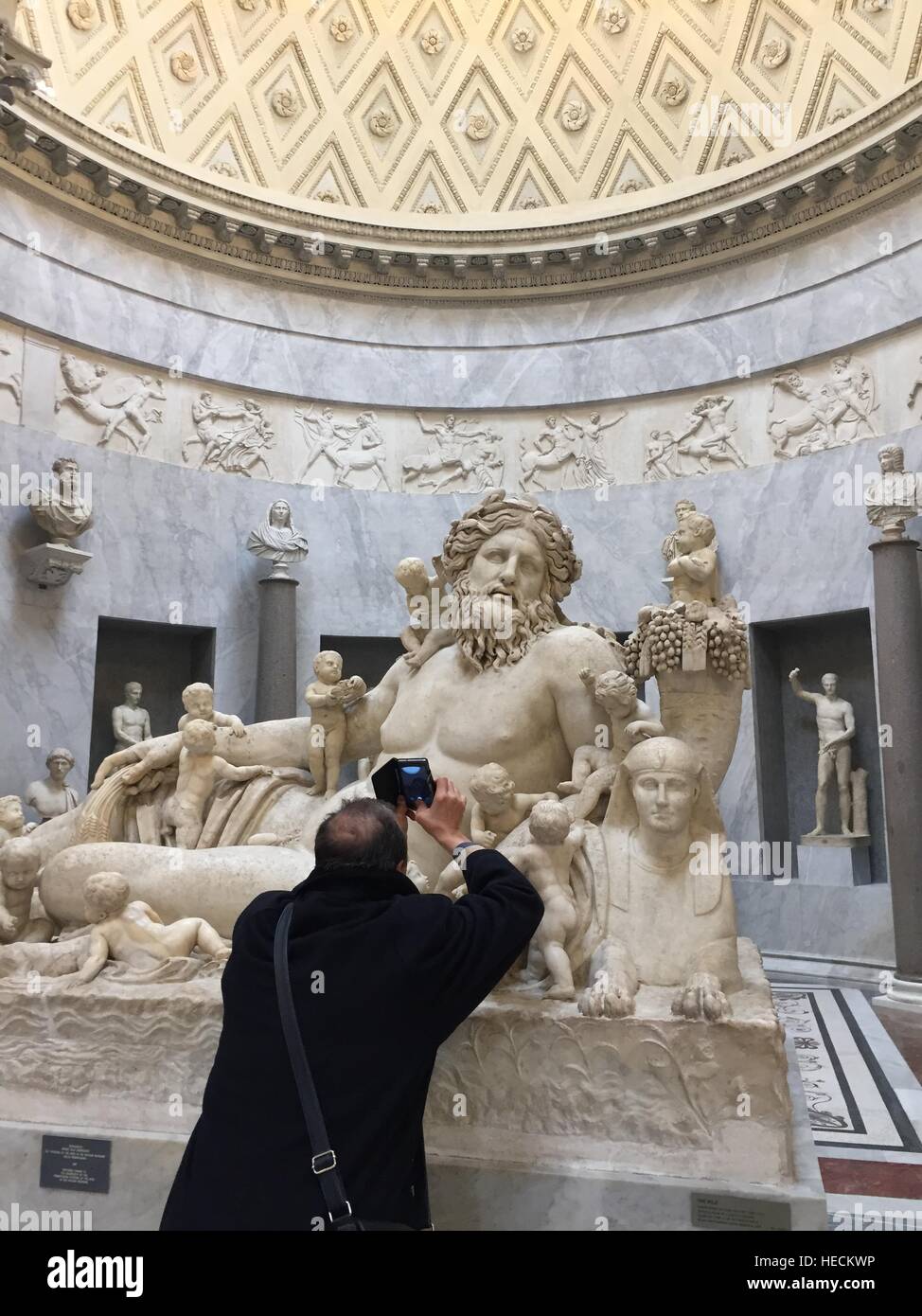 Vatican city december 19 hi-res stock photography and images - Alamy