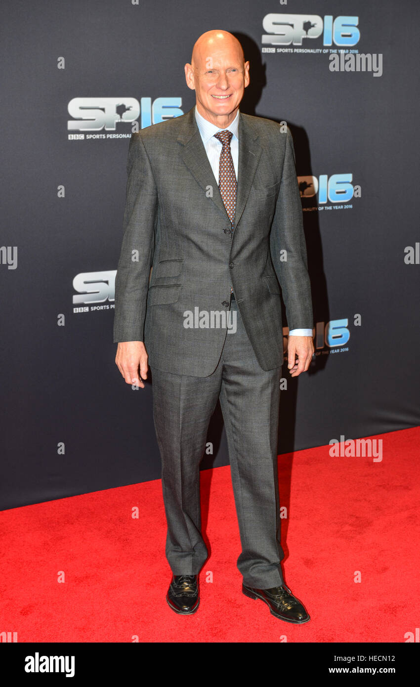 Duncan Goodhew arriving on the Red Carpet the 2016 Sports personality ...