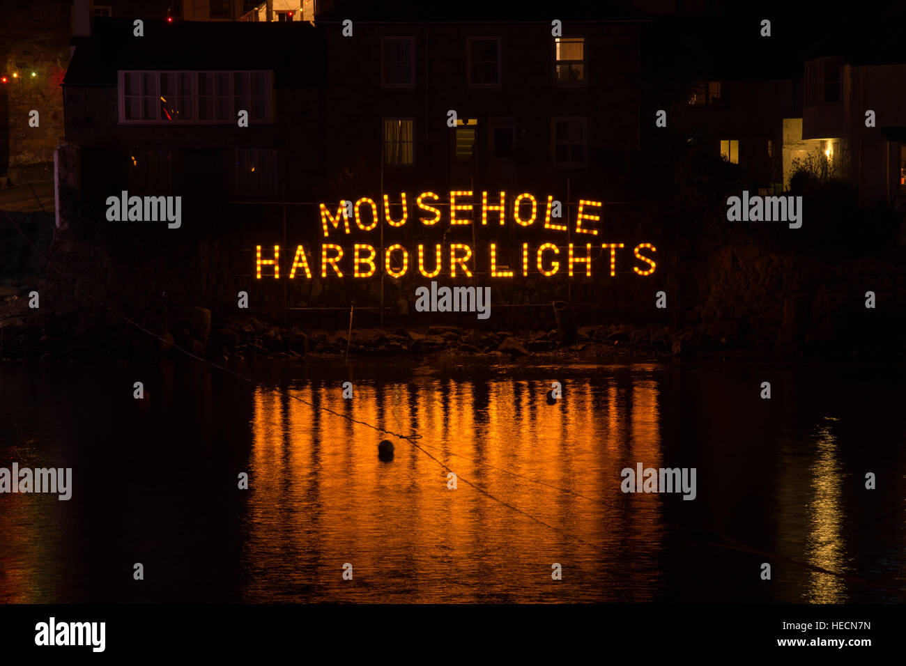 Mousehole, Cornwall, UK. 19th December 2016. The Mousehole harbour ...