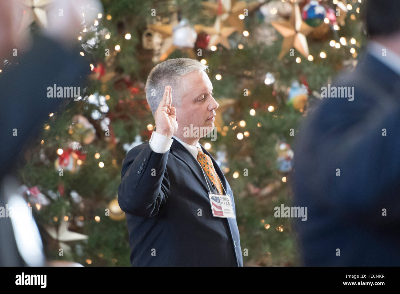 President takes oath of office hi-res stock photography and images - Alamy