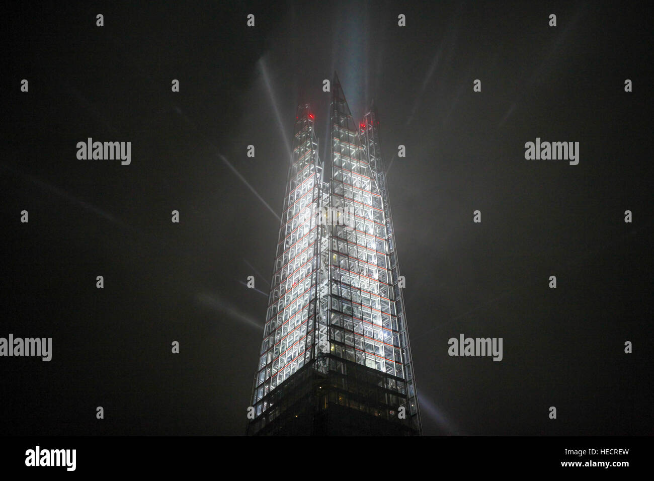 London, UK 19 Dec 2016 The Shard’s Christmas Lights projected from the ...