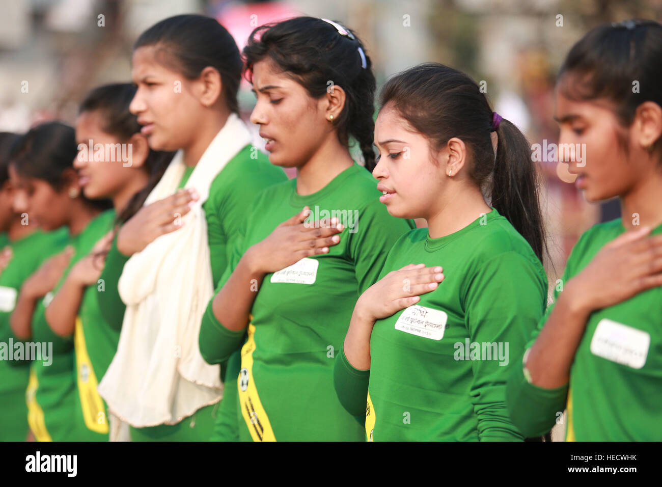 Dhaka, Bangladesh. 20th Dec, 2016. Bangladeshi woman football players ...
