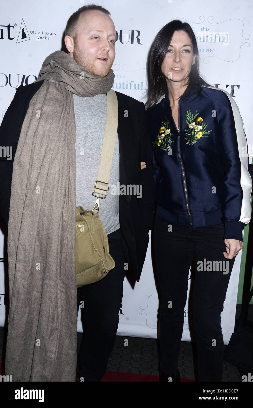 James mccartney hi-res stock photography and images - Alamy