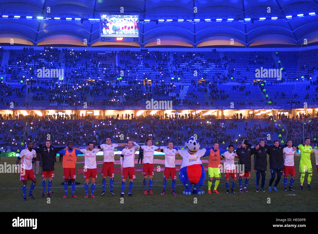 Hamburg, Germany. 20th Dec, 2016. The HSV team celebrates after the ...