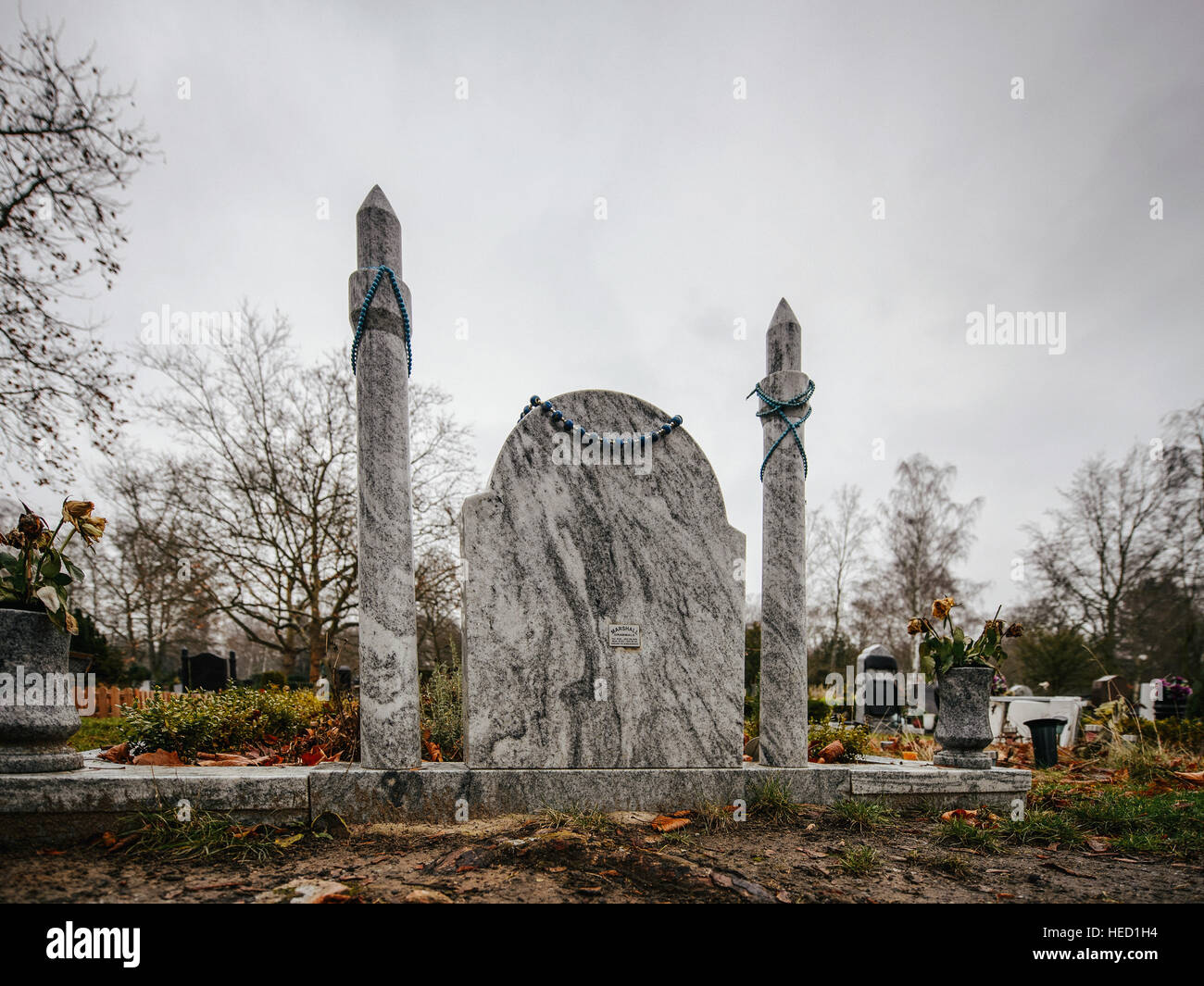 Turkish cemetery hi-res stock photography and images - Alamy